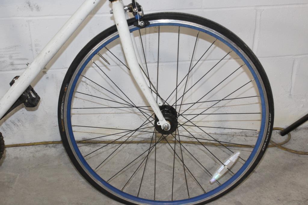 Cutter Road Bike | Property Room