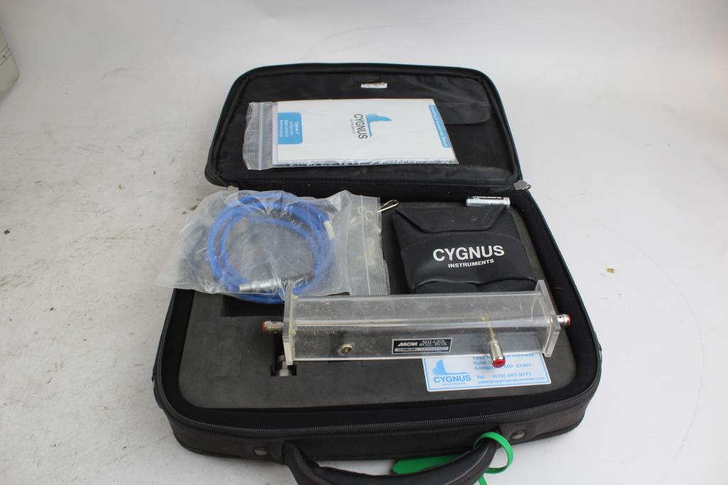 Cygnus Instruments Multiple Echo Digital Ultrasonic Thickness Gauge ...