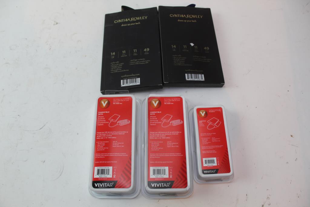Cynthia Rowley & Vivitar Power Banks; 5 Pieces | Property Room