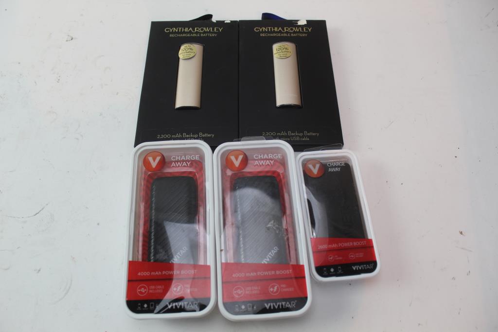 Cynthia Rowley & Vivitar Power Banks; 5 Pieces | Property Room