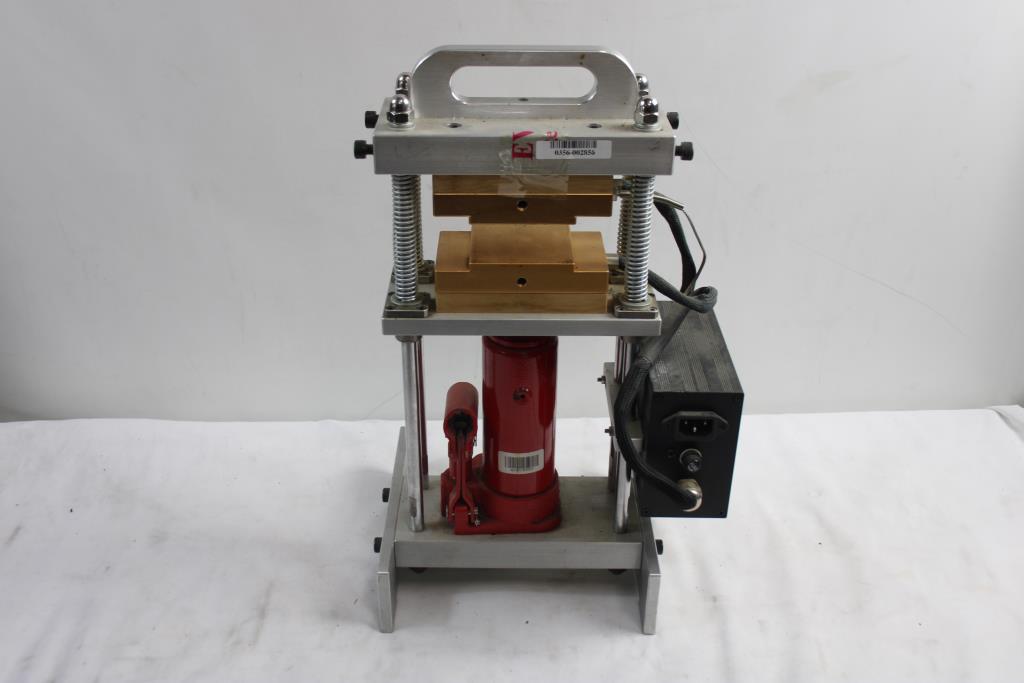 Dabpress, Small Hydraulic Press | Property Room
