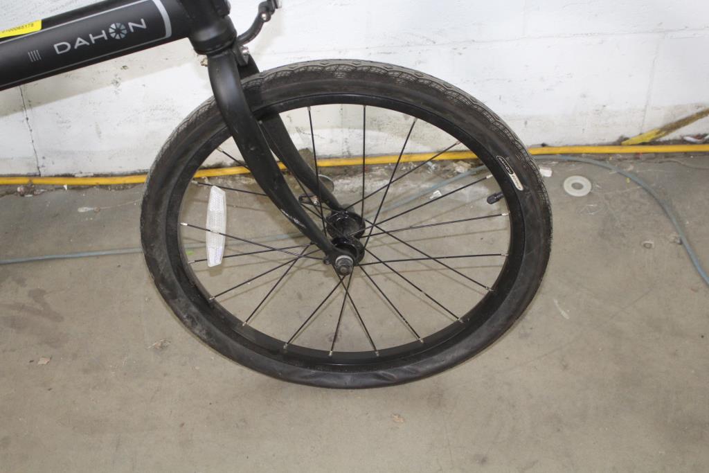 Dahon Speed Uno Collapsible Bike | Property Room