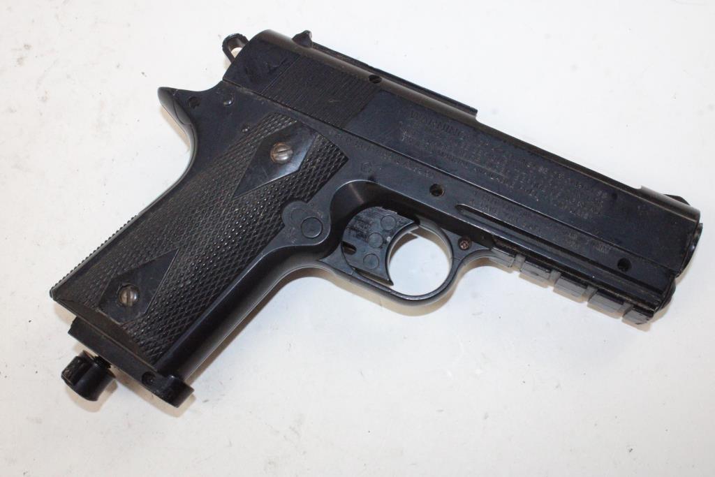 Daisy's Powerline 15XT Bb Gun | Property Room