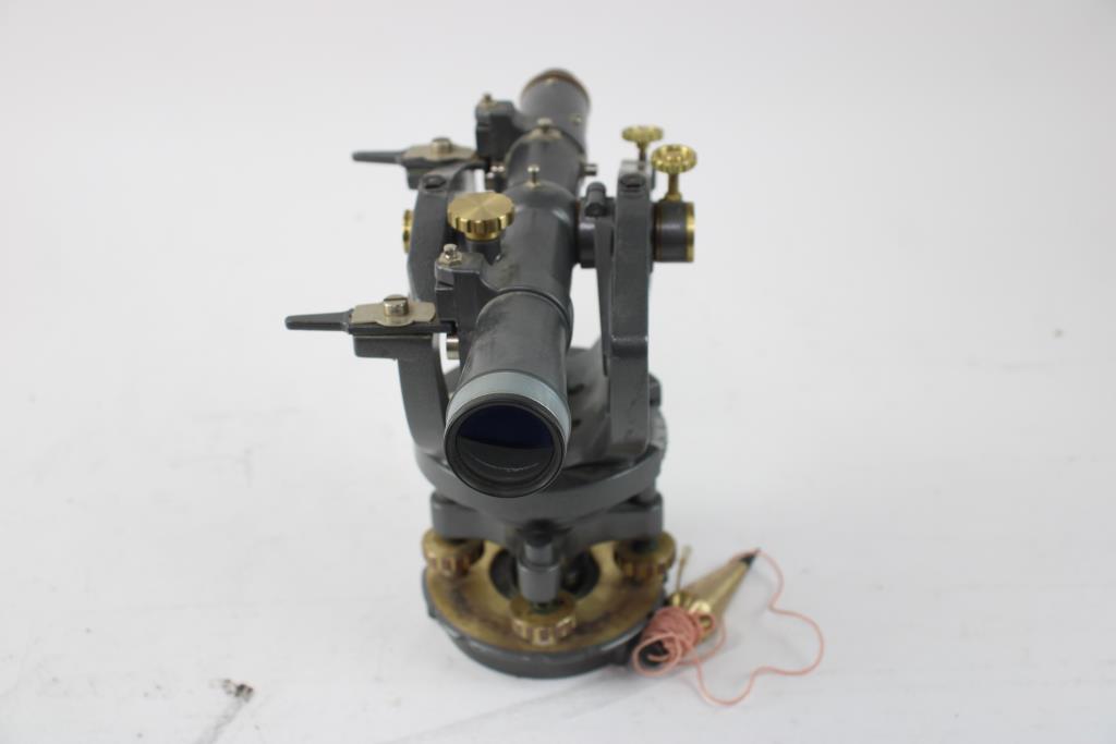 David White Universal Scope | Property Room