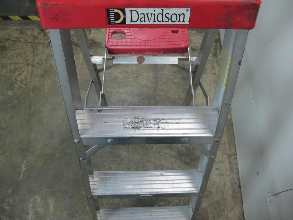 Davidson Step Ladder ***FLORIDA APPT ONLY*** | Property Room