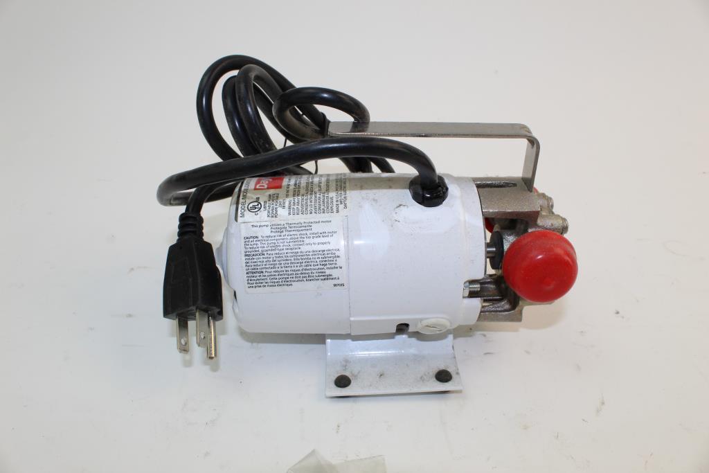 Dayton Self Priming Marine Utility Pump | Property Room