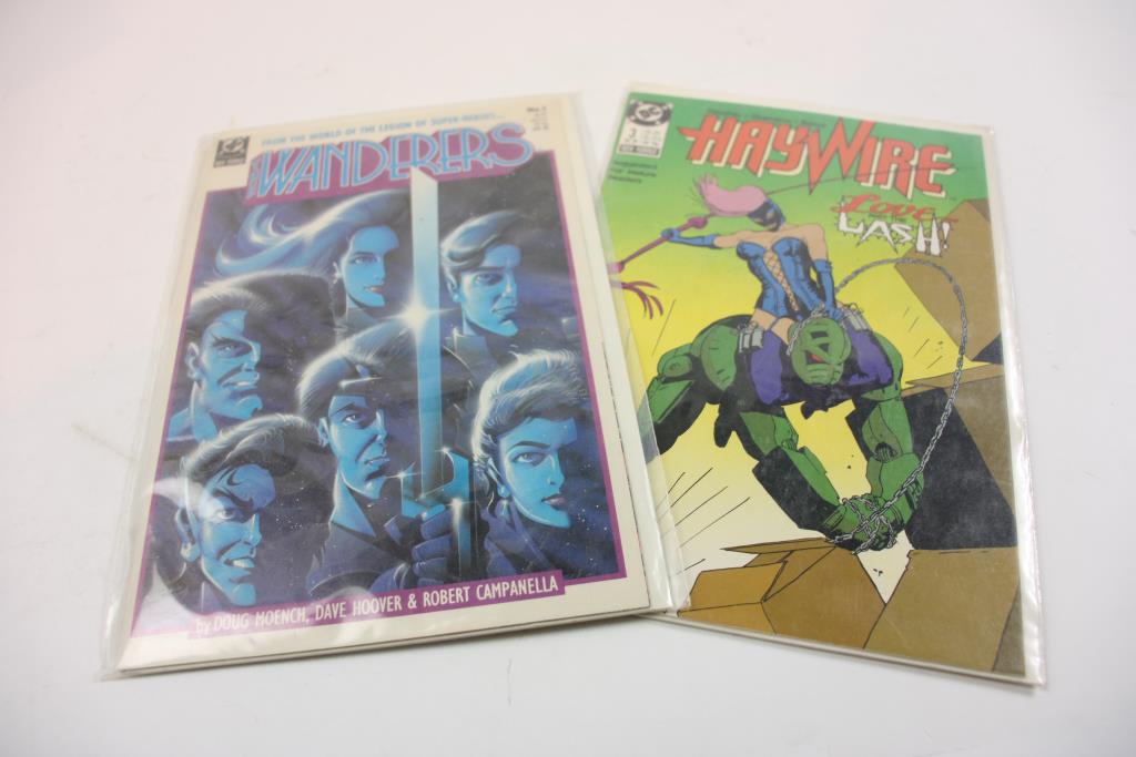 DC Comics, 2 Pieces | Property Room