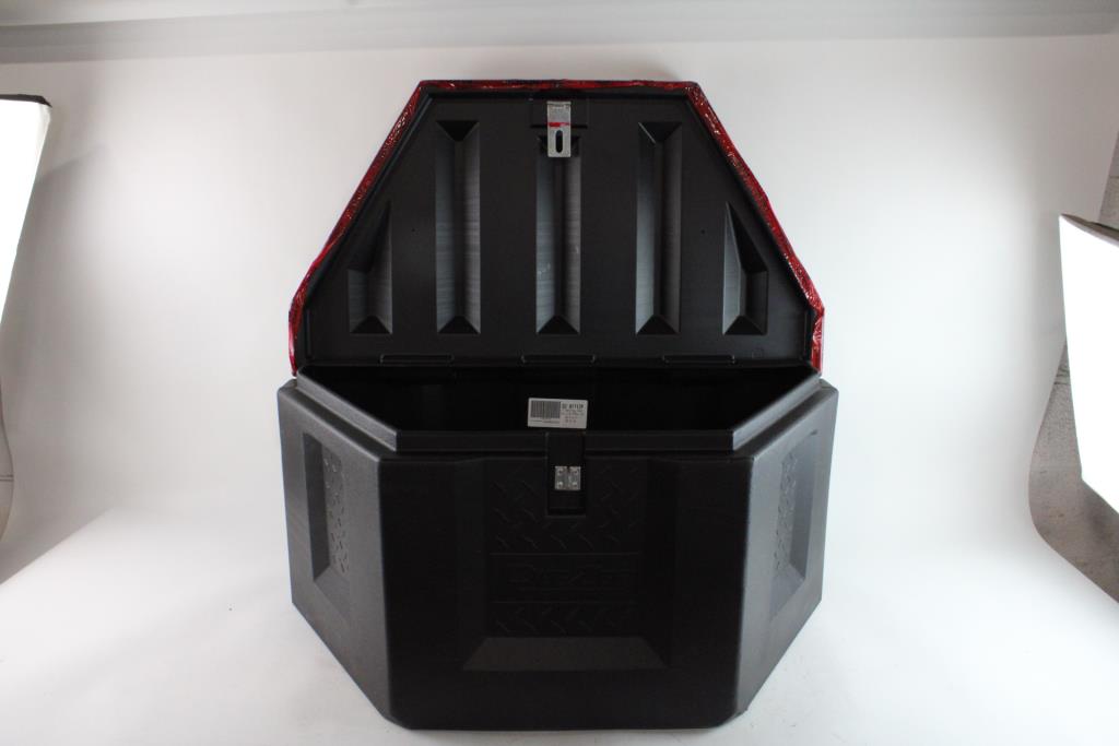 DeeZee Triangle Poly Chest | Property Room