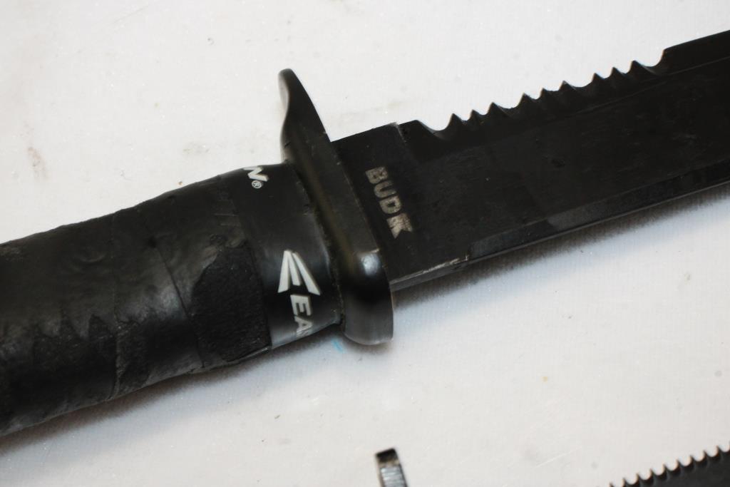 Defender Xtreme And BUDK Fixed Blade Knives, 2 Pieces | Property Room