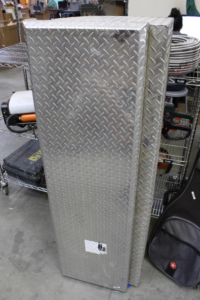 Deflecta-Shield Challenger Truck Storage Chest | Property Room