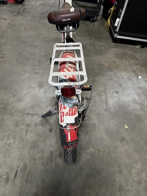 Del Sol Shoreliner I/O 26 Inch E Beach Cruiser | Property Room