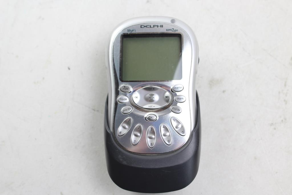 Delphi MyFi Xm2go Satellite Radio & TomTom XL GPS Navigator; 2 Pieces ...