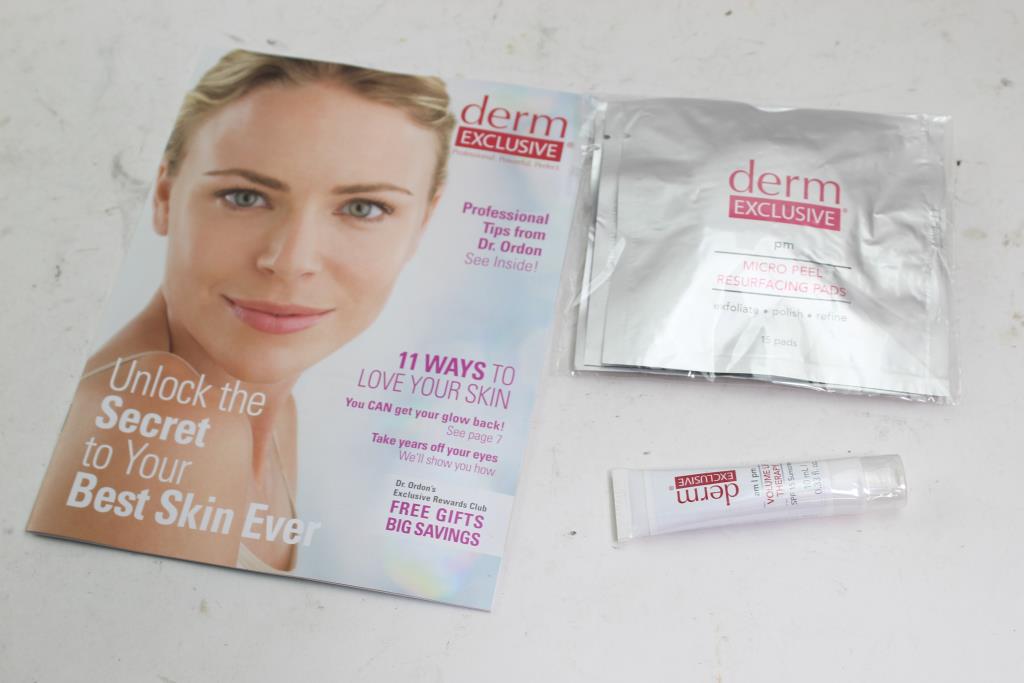 Derm Exclusive Lip Therapy And Facial Pads 2 Pieces | Property Room