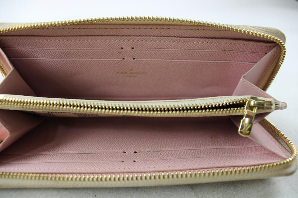Designer Louis Vuitton Wallet - Doublechecked By Entrupy | Property Room