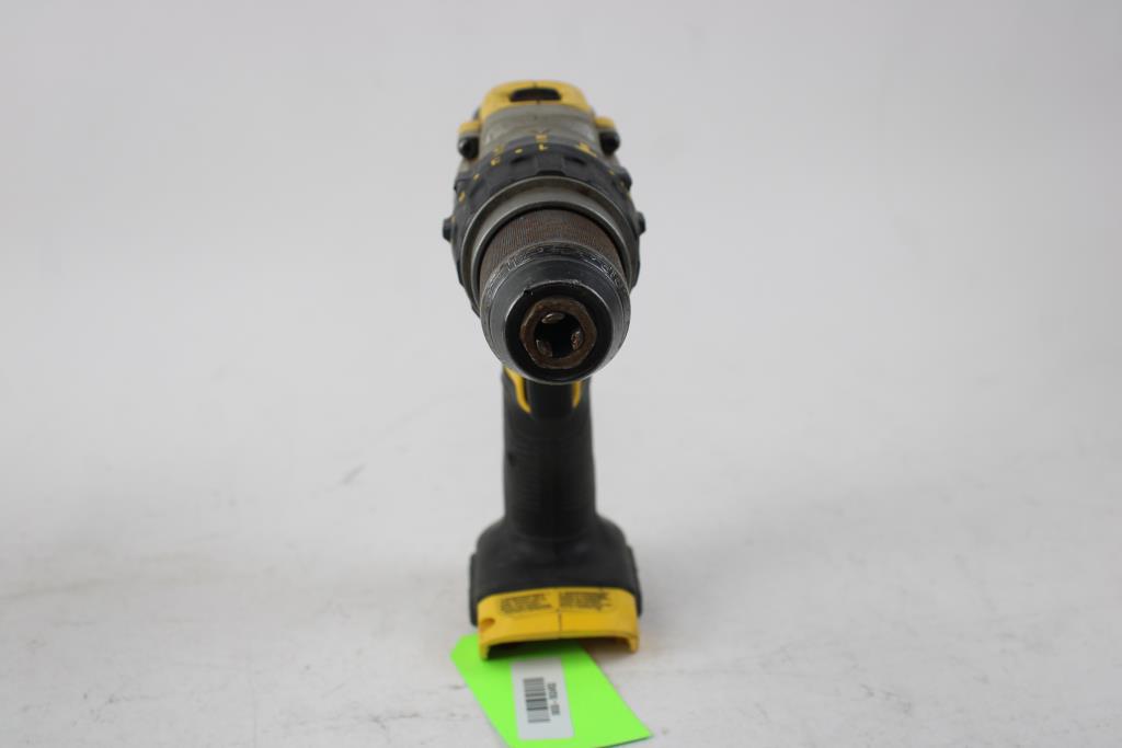 DeWalt 1/2" Cordless Drill/Driver/Hammerdrill, DCD985 | Property Room