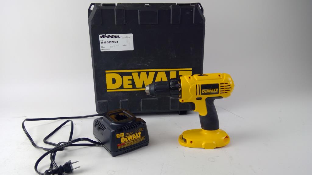 DeWalt 1/2" VSR Cordless Drill/Driver, DC759 | Property Room