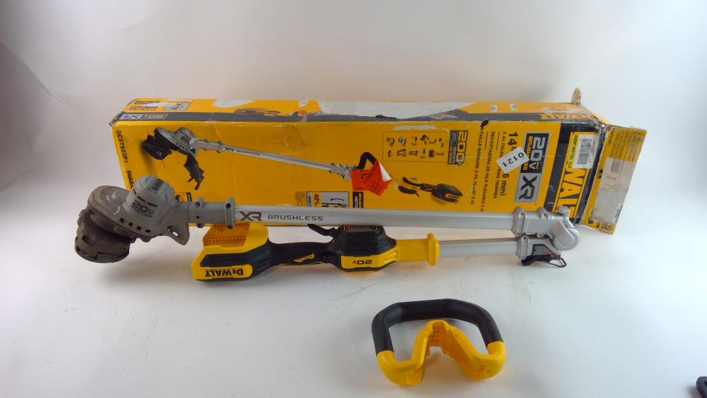 DeWalt 14" 5 Ah Folding String Trimmer | Property Room