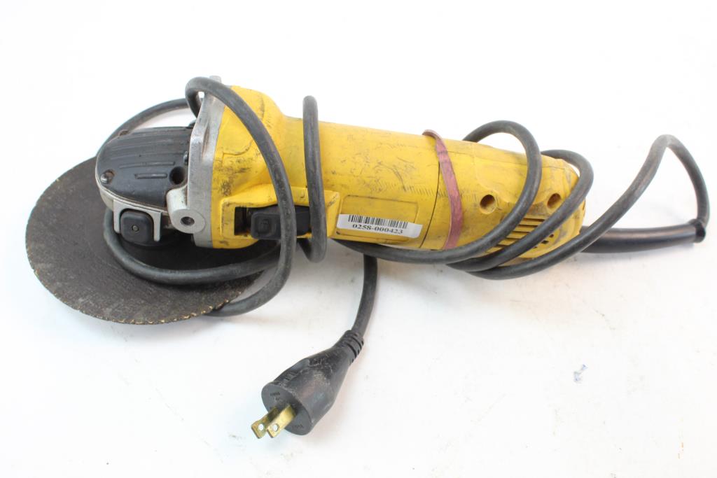 Dewalt 7in Angle Grinder DW840 | Property Room