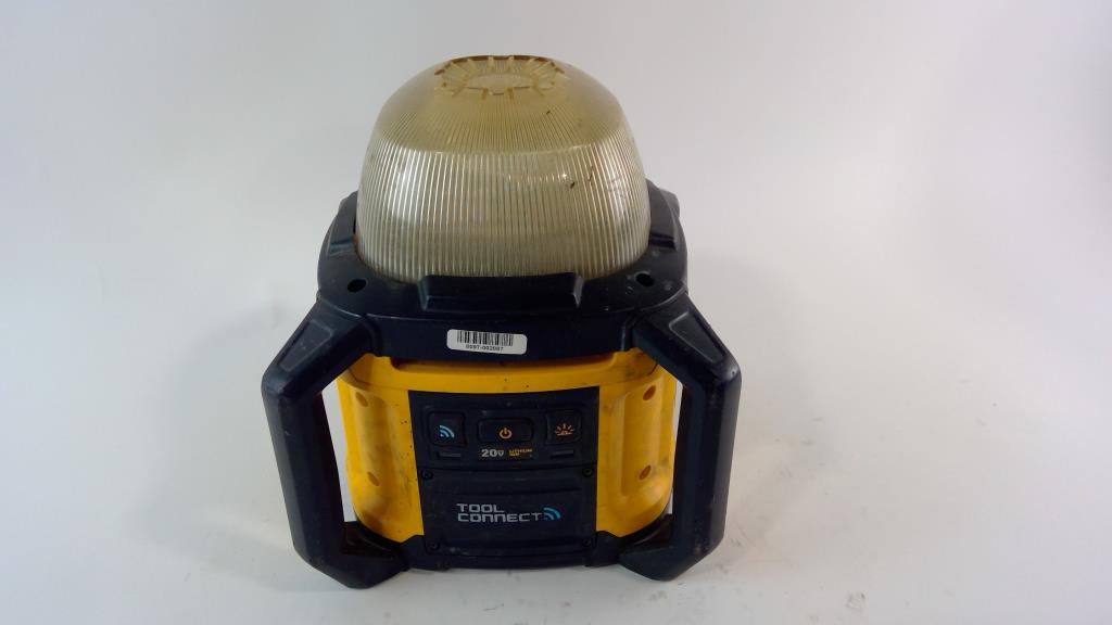 DeWalt All-purpose Light | Property Room