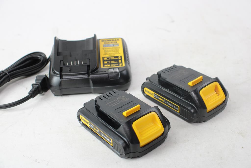 DeWalt Batteries And Battery Charger, DCB201/DCB207/DCB107 | Property Room