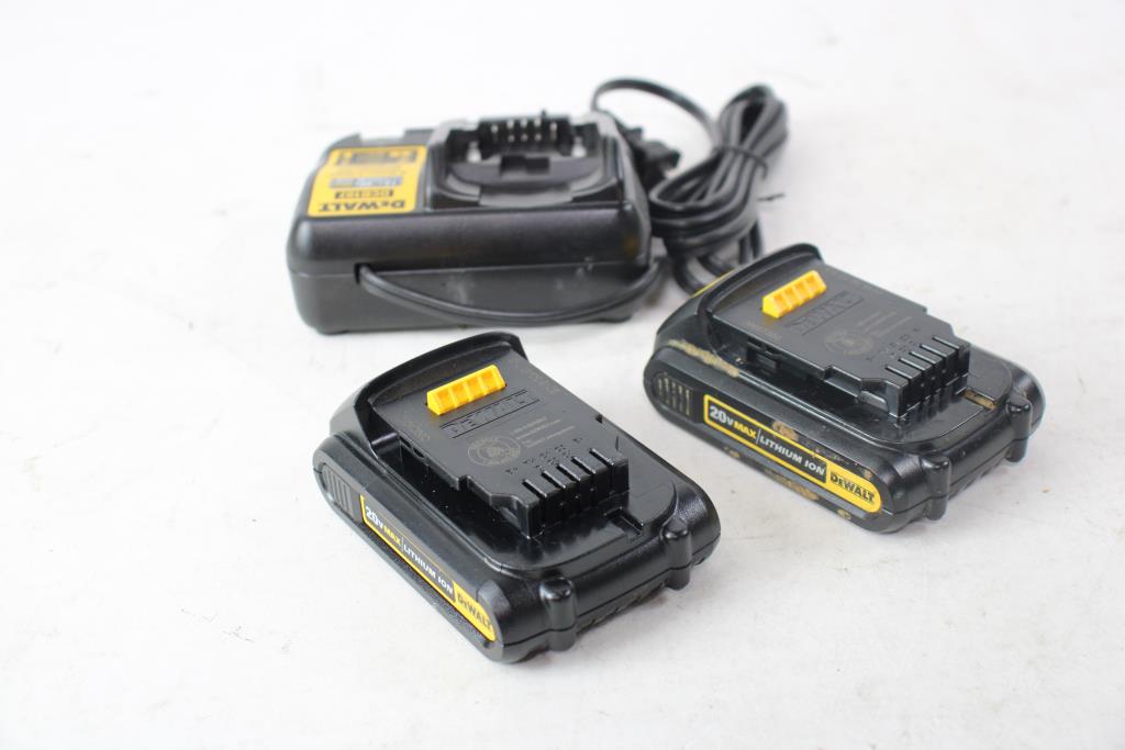 DeWalt Batteries And Battery Charger, DCB201/DCB207/DCB107 | Property Room