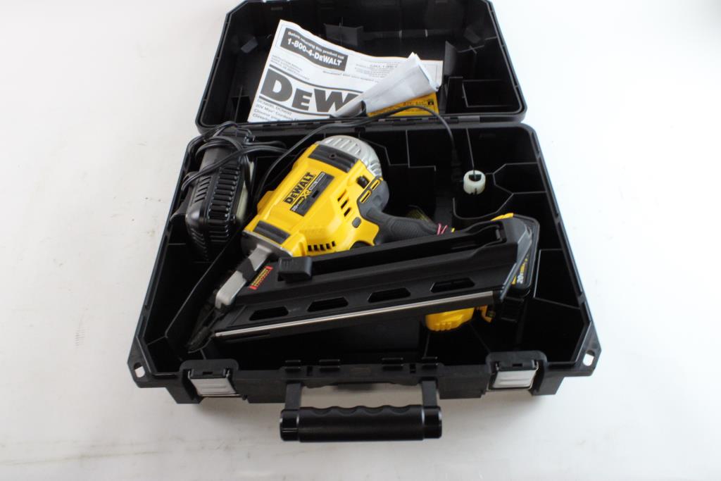 DeWalt Brushless Cordless Paper Collated Framing Nailer | Property Room