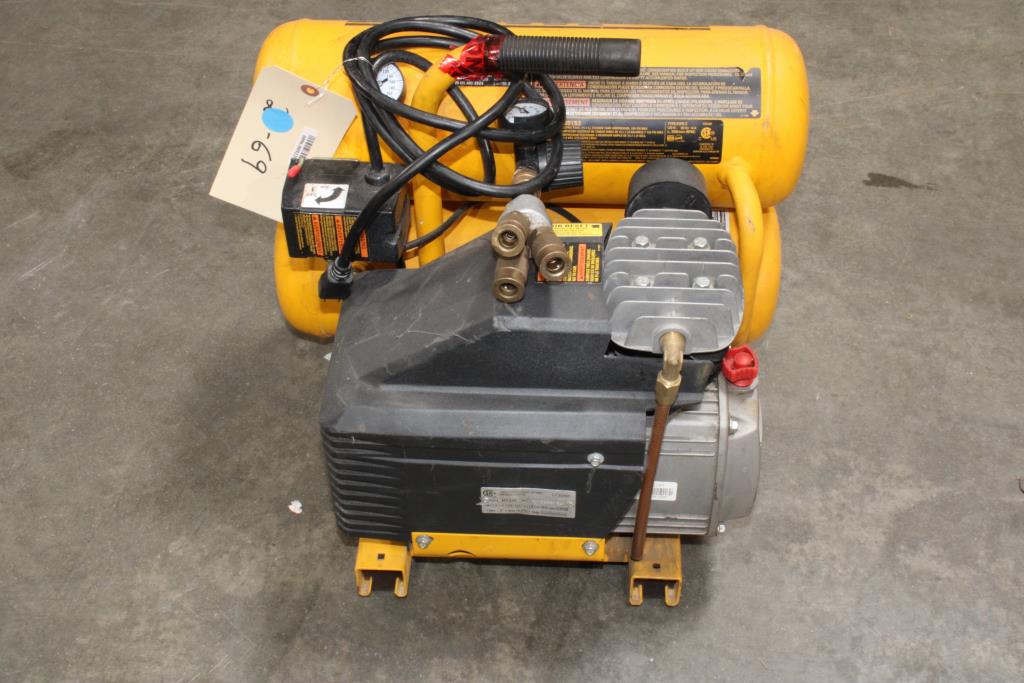 DeWalt Carry Air Compressor 4 Gallon | Property Room