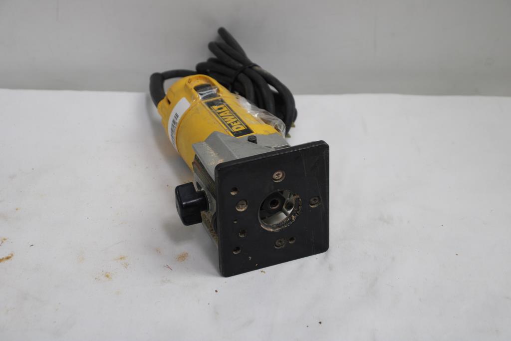 DeWalt Compact Router Base | Property Room