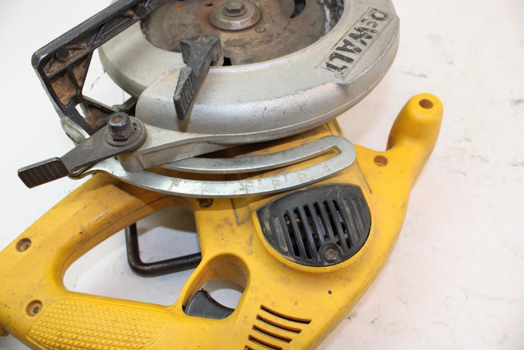 DeWalt Corded Framing Circular Saw | Property Room