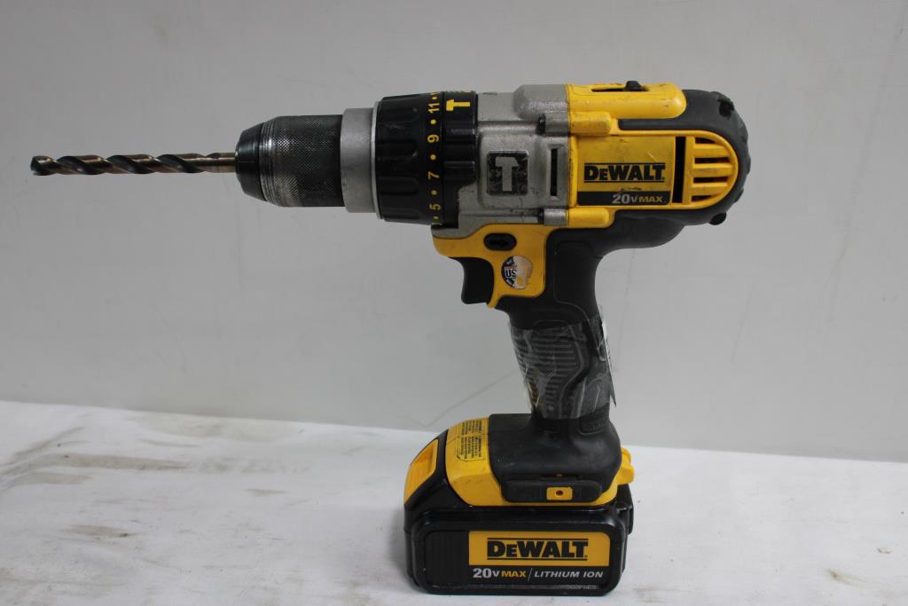 DeWalt Cordless 1/2" Drill/Driver/Hammerdrill, DCD985 | Property Room