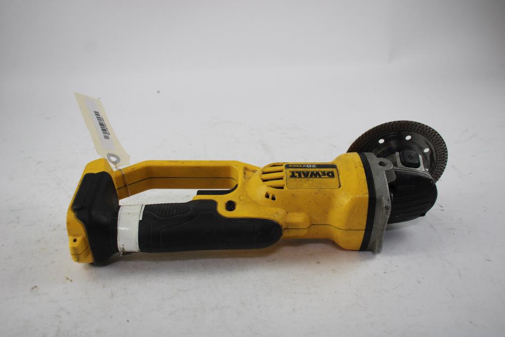 DeWalt Cordless 4 1/2/5" Grinder, DCG412 | Property Room