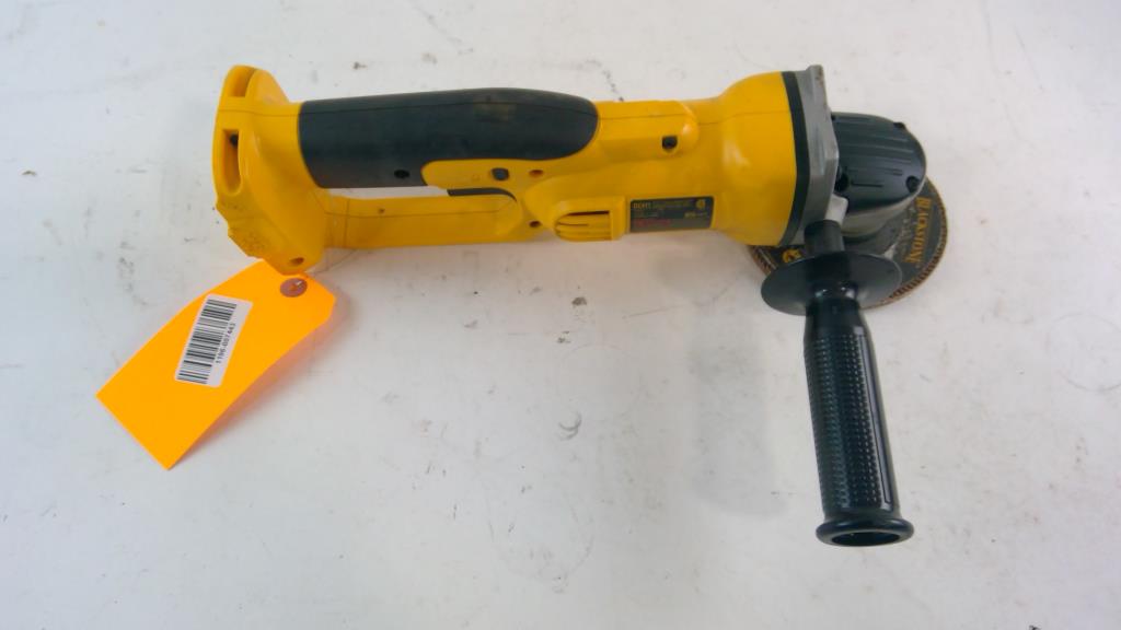DeWalt Cordless Cut Off Tool | Property Room
