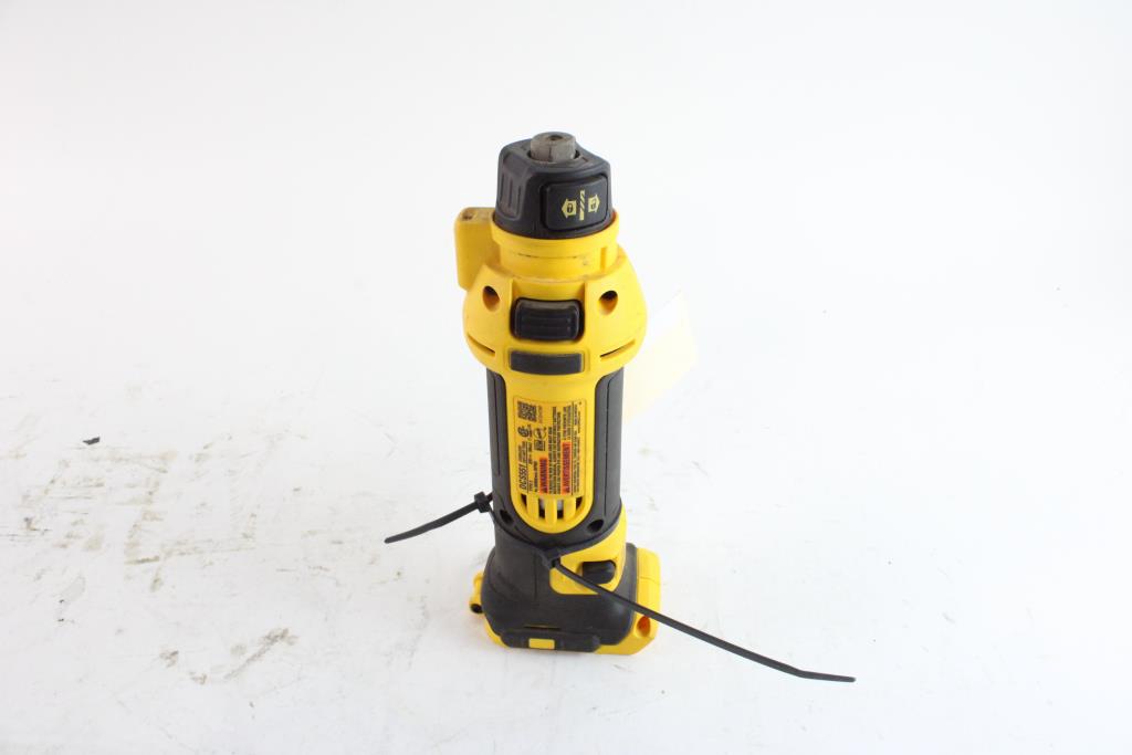 DeWalt Cordless Cut-Out Tool | Property Room