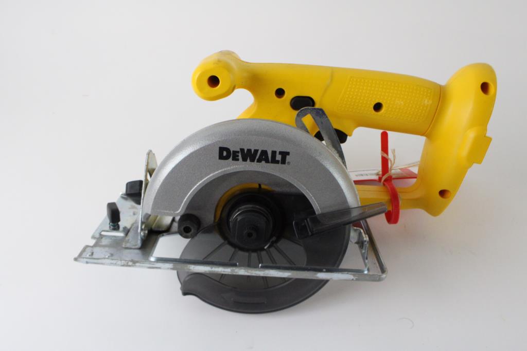 DeWalt Cordless Trim Saw | Property Room