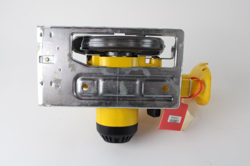 DeWalt Cordless Trim Saw | Property Room