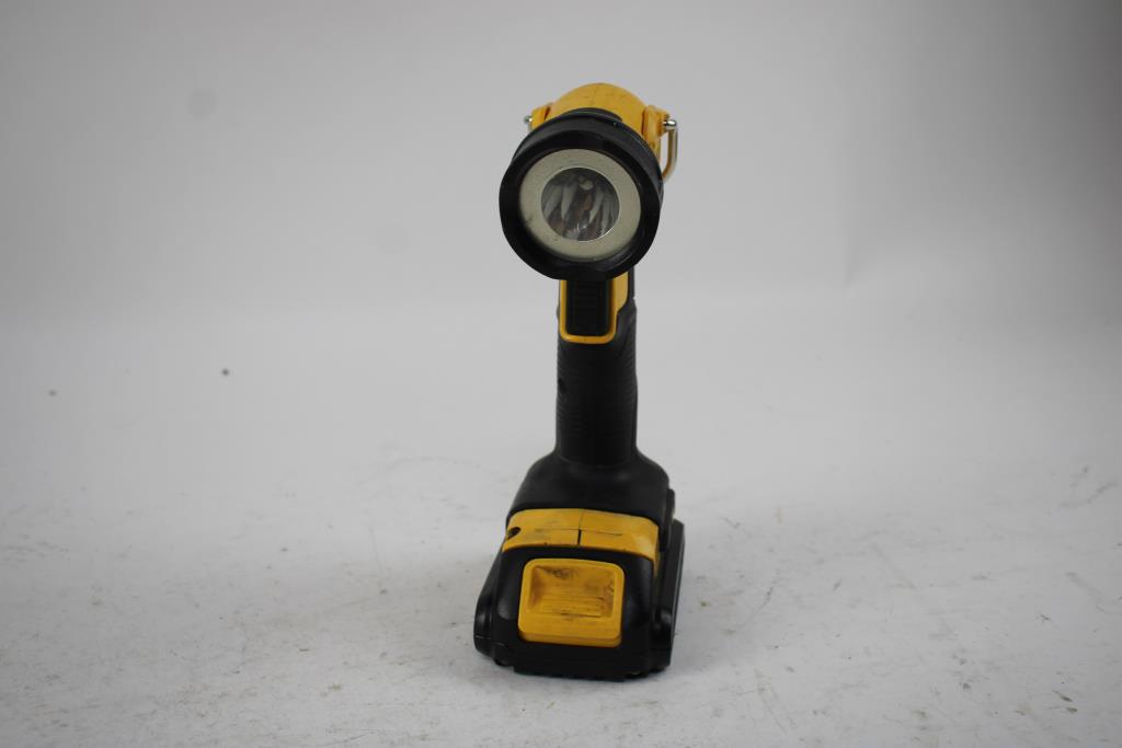 DeWalt Cordless Worklight, DCL040 | Property Room