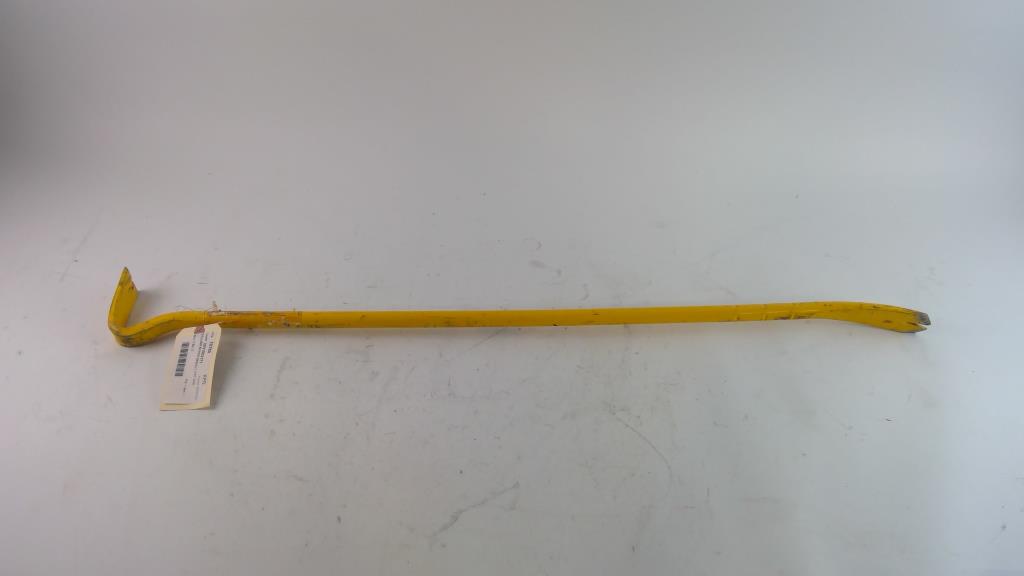 DeWalt Crowbar | Property Room