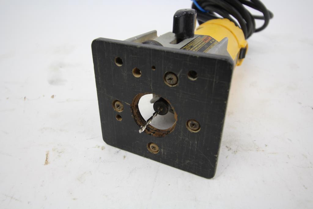 Dewalt D26670 Compact Router | Property Room