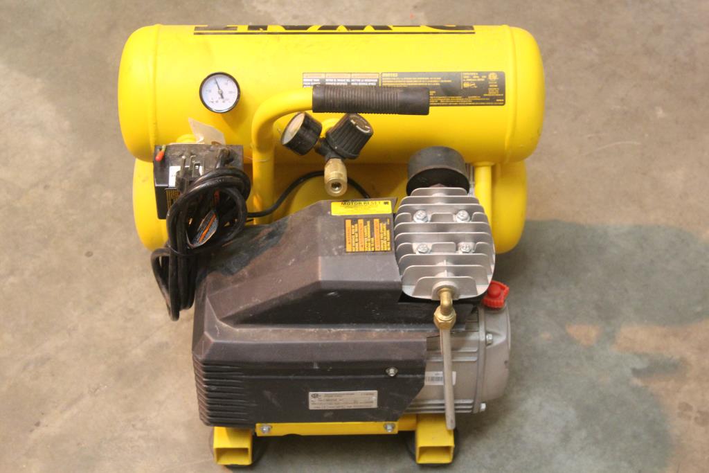 Dewalt D55153 Electric Air Compressor | Property Room