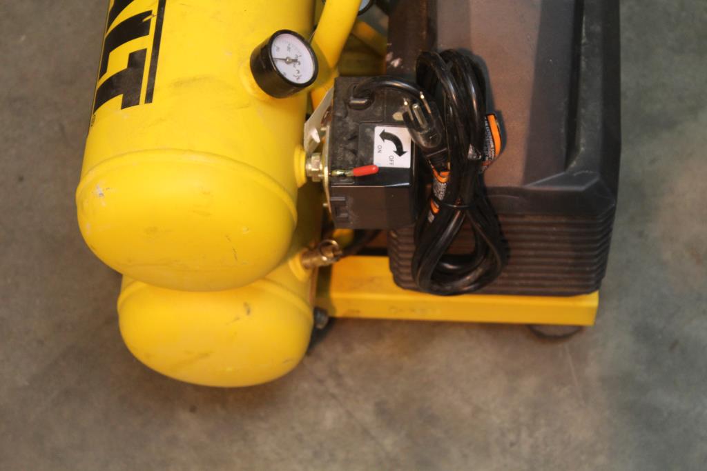 Dewalt D55153 Electric Air Compressor | Property Room