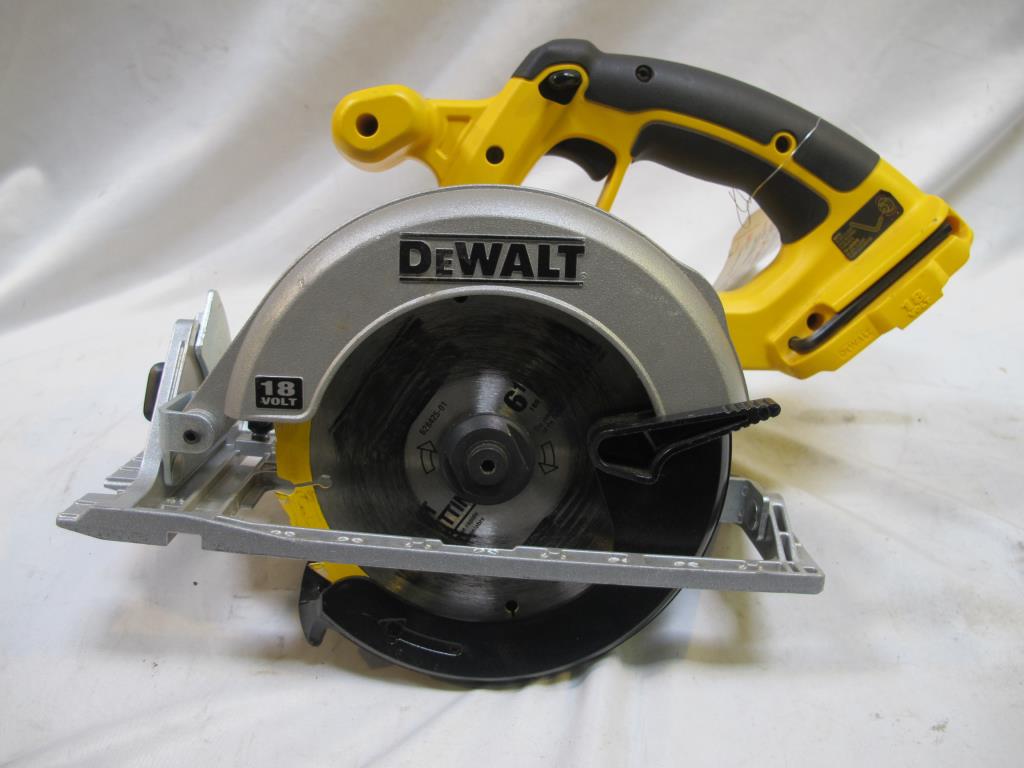 Dewalt Dc390 Circular Saw | Property Room