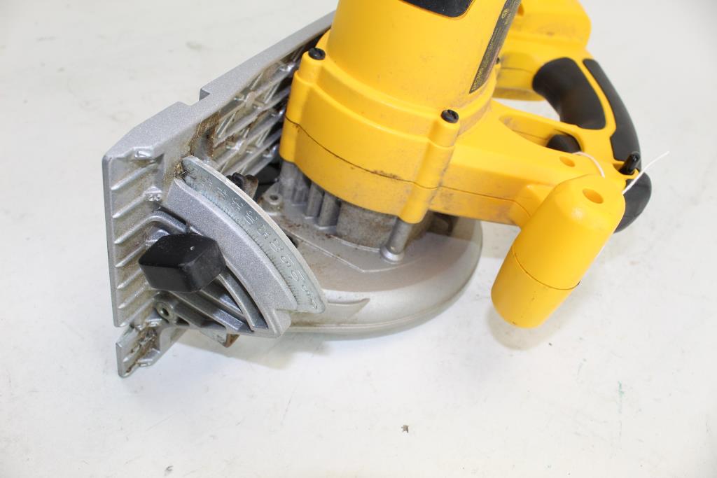 Dewalt Dc390 Circular Saw | Property Room
