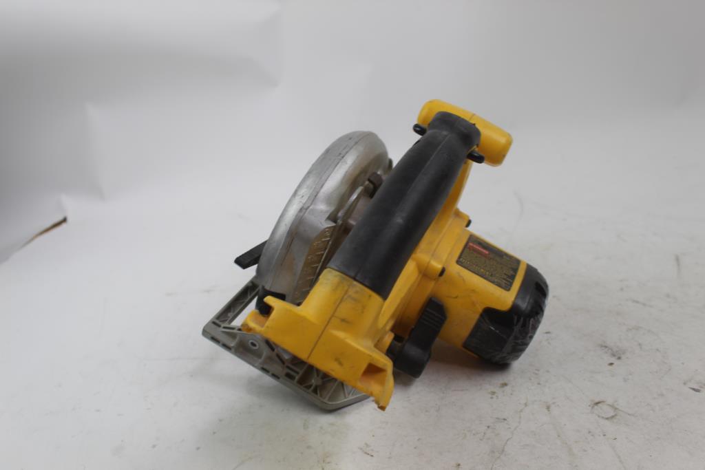 Dewalt Dc390 Cordless Circular Saw | Property Room