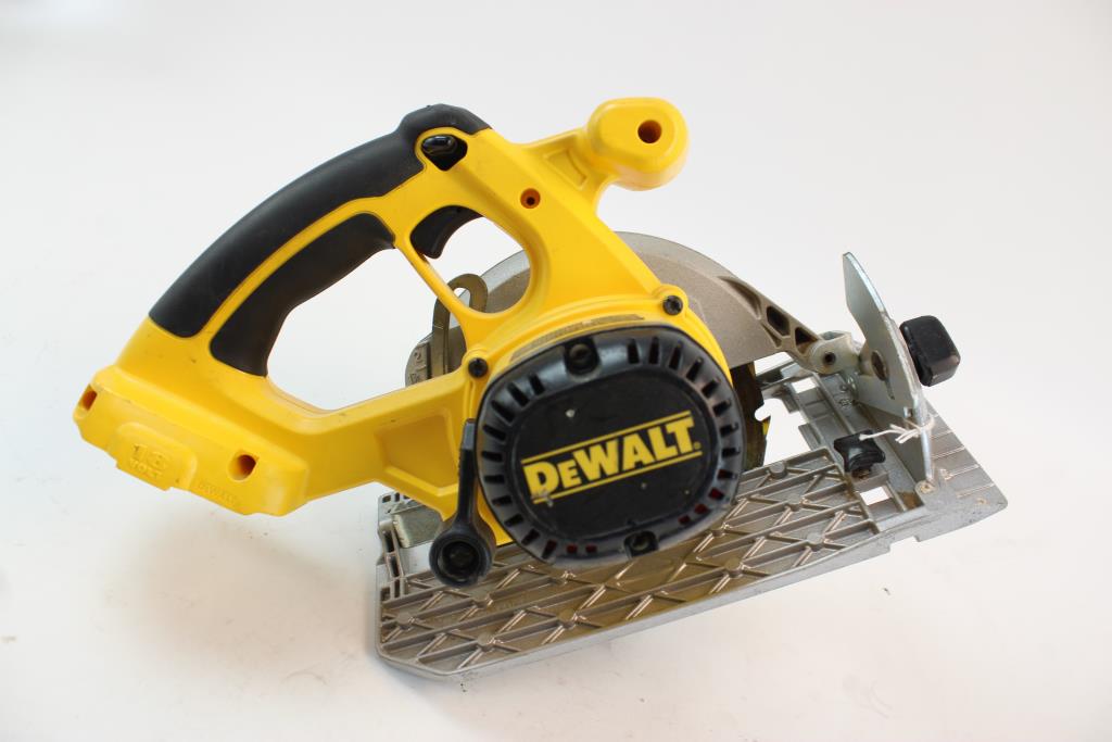 Dewalt DC390 Cordless Circular Saw | Property Room