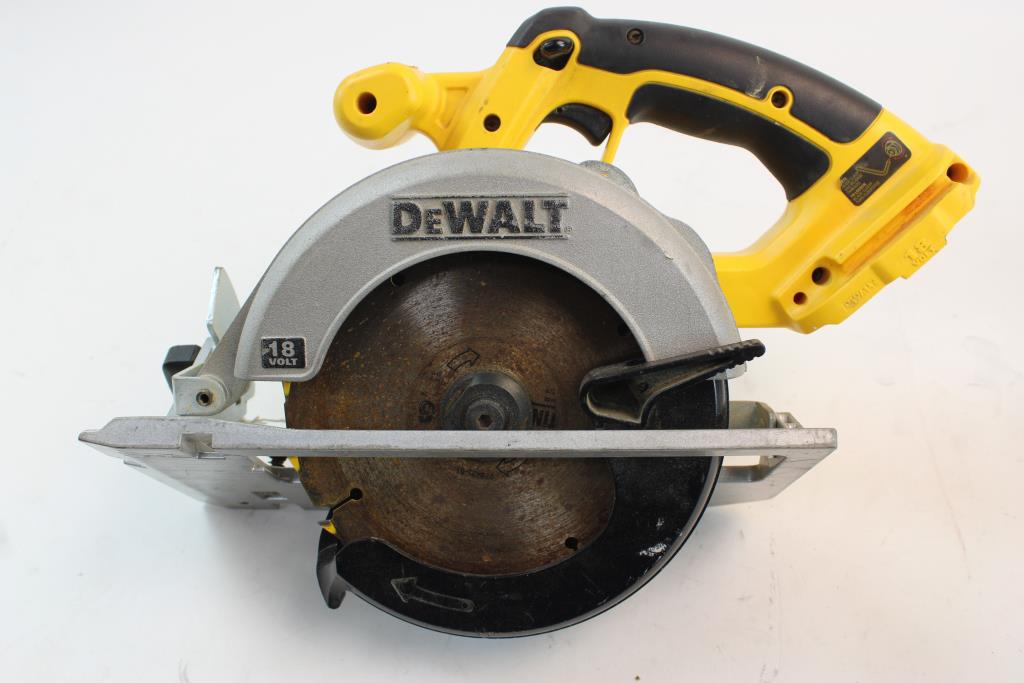 Dewalt DC390 Cordless Circular Saw | Property Room