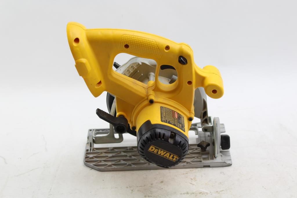 Dewalt Dc390 Cordless Circular Saw | Property Room