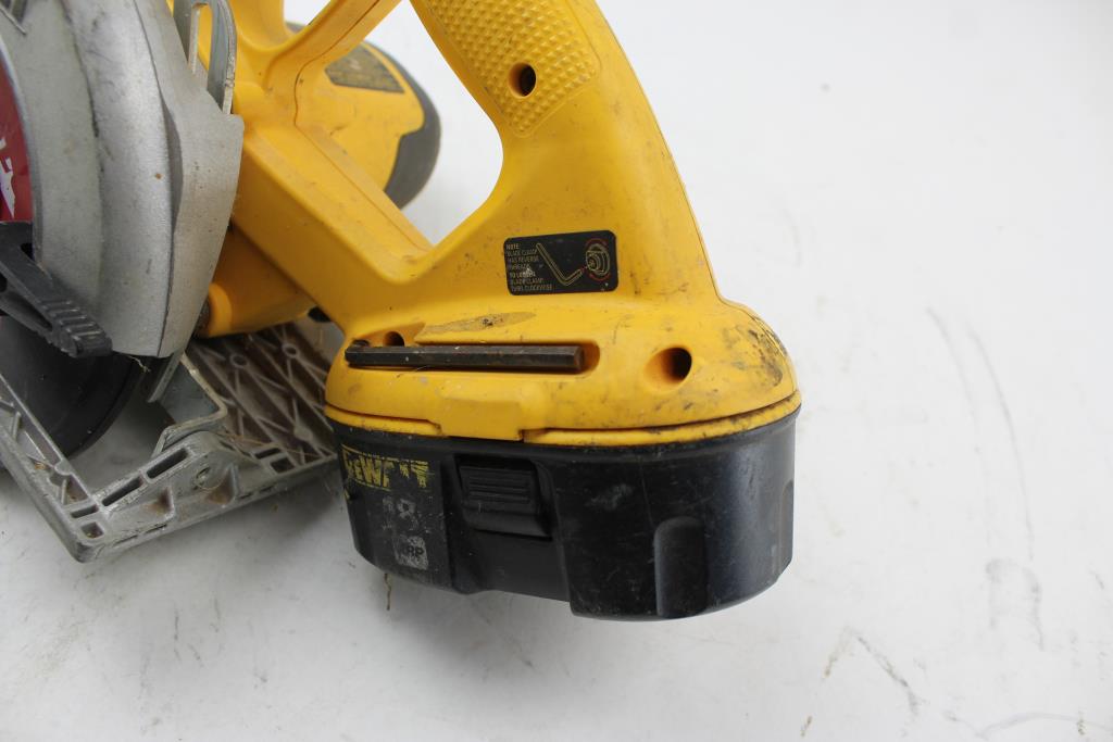DeWalt DC390 Cordless Circular Saw | Property Room