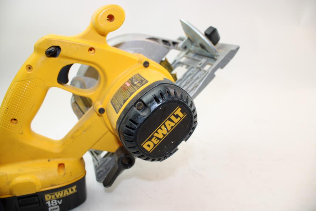 DeWalt Dc390 Cordless Circular Saw | Property Room