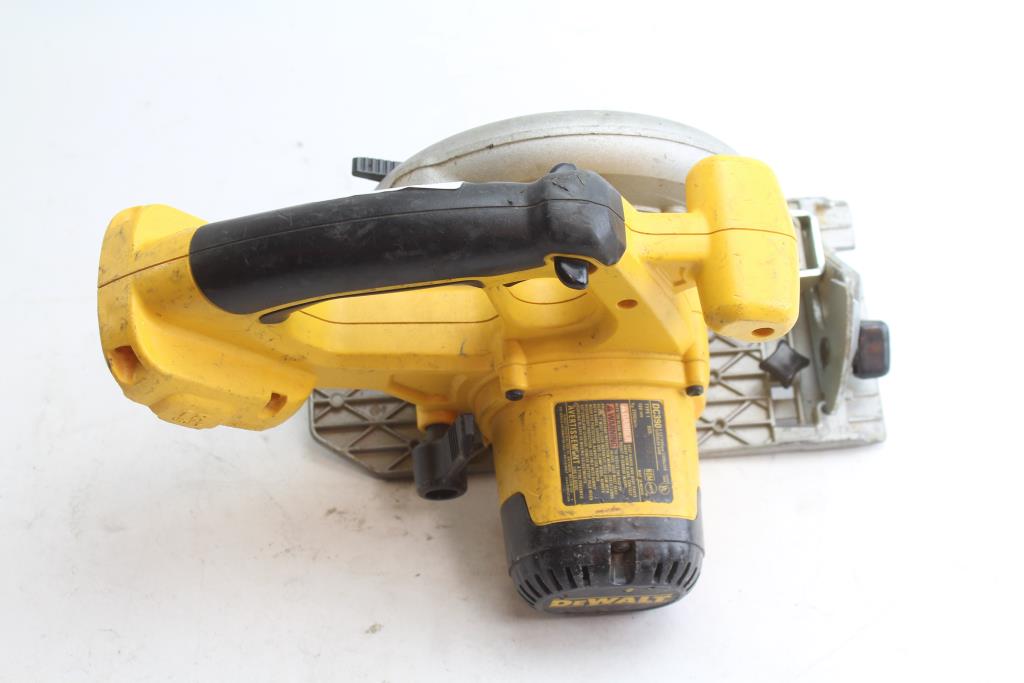 Dewalt Dc390 Cordless Circular Saw | Property Room