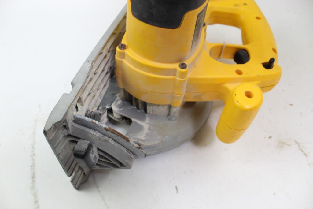 DeWalt DC390 Cordless Circular Saw (Tool Only) | Property Room